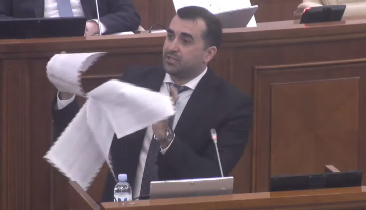 Adrian Albu: fiecare cetățean va putea fi pus sub lupa SIS, fără ca să ...